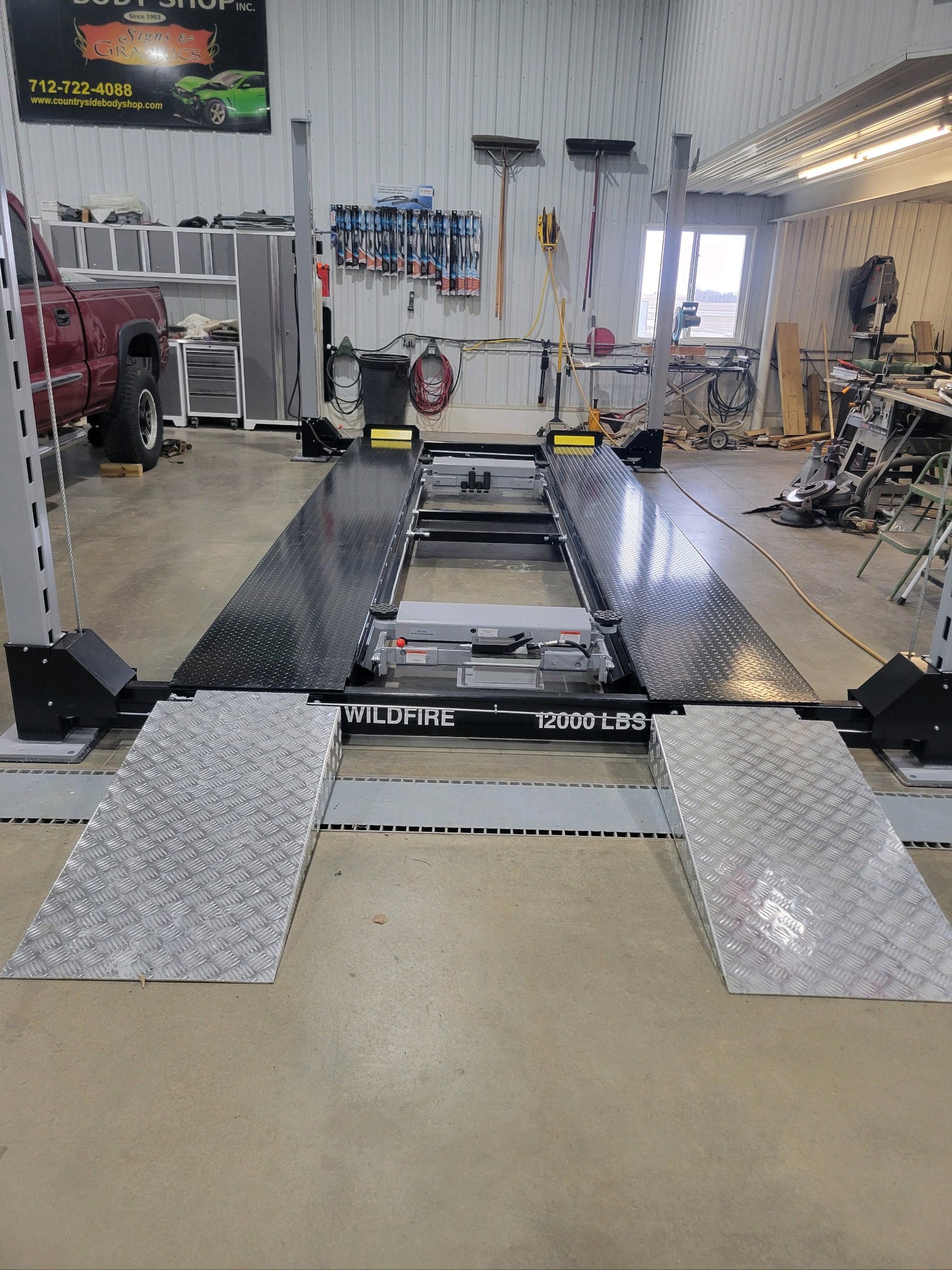 Wildfire 12000 Truck Lift | Heavy Duty Vehicle Lift for Big Loads ...