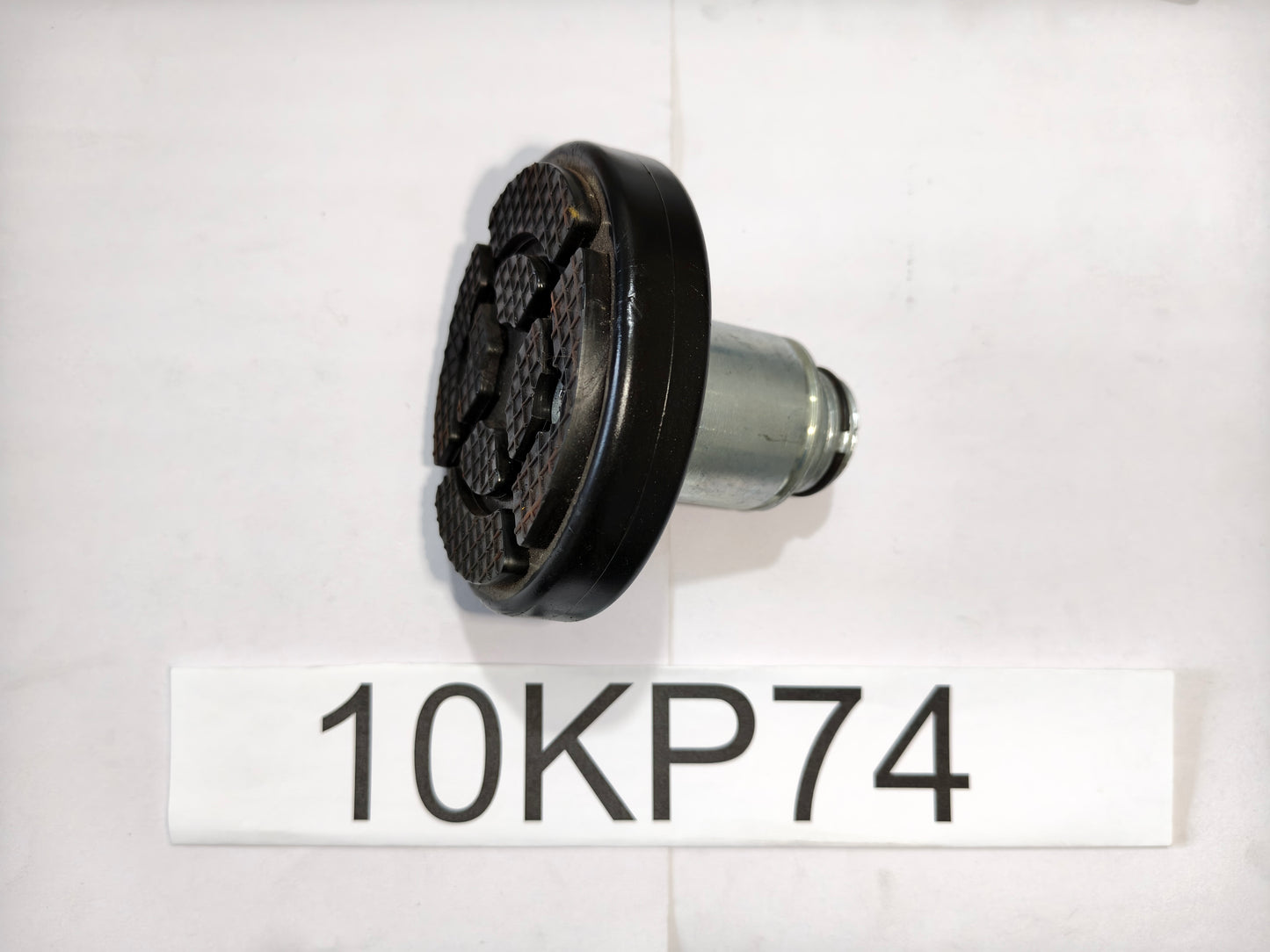 Round Rubber Pad Assembly – Wildfire Lifts